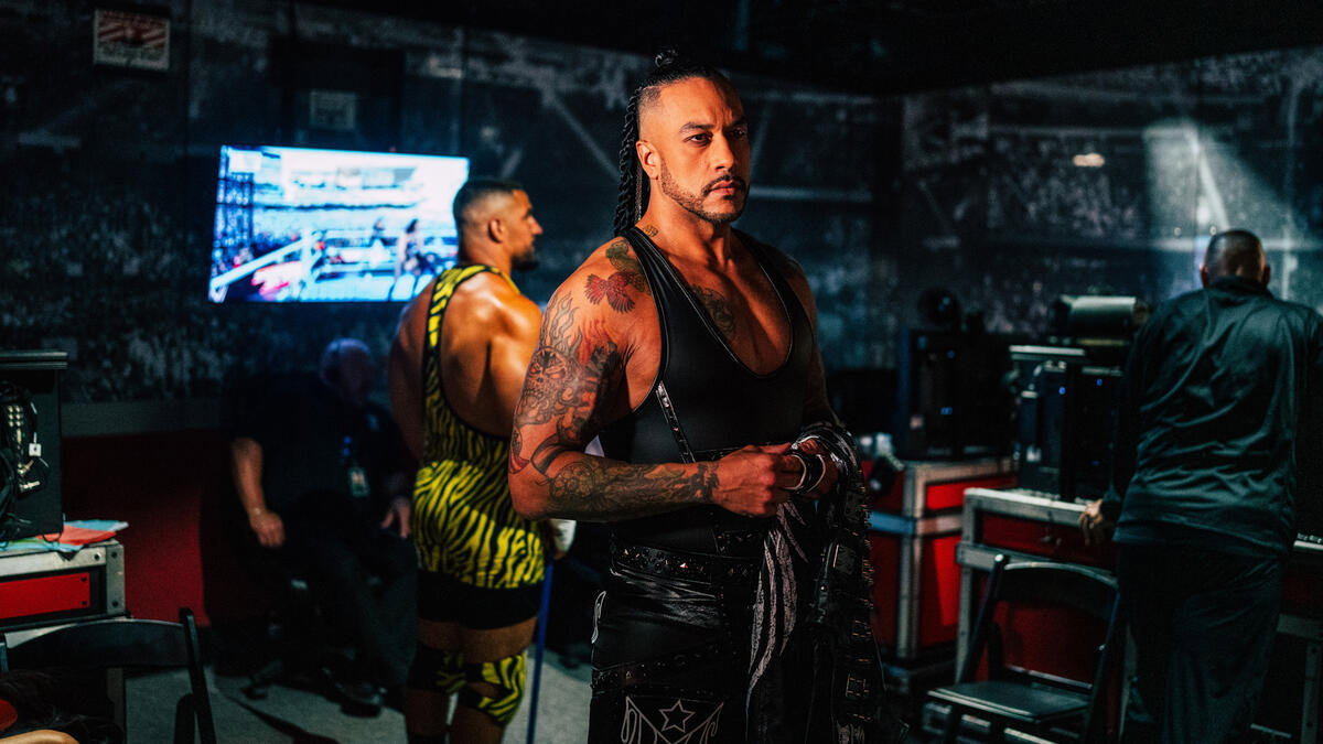 WWE Stars To Join New Bron Breakker Faction Against Seth Rollins - Page ...