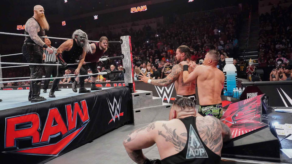 6 Matches To Be Added To WWE Raw On Netflix - Page 3 of 6 - WrestleTalk