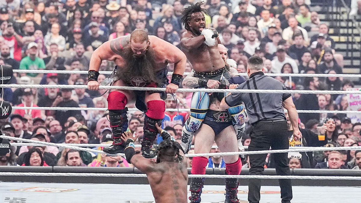 Predicting The Card For WWE Saturday Night's Main Event (May 2025 ...