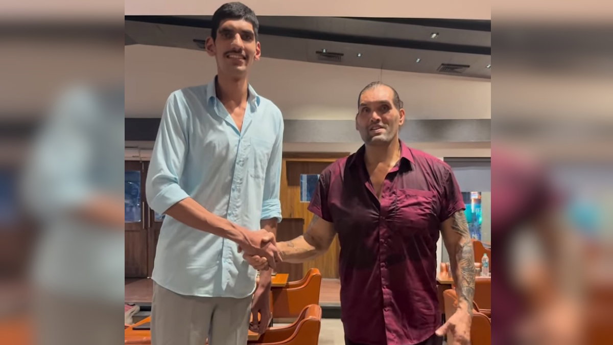 WWE Hall Of Famer The Great Khali Finds New Giant A Foot Taller Than ...