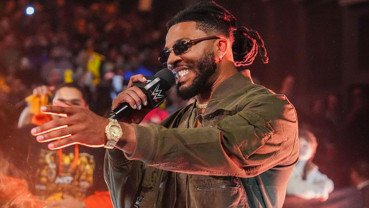 8 Debuts On WWE Raw - WrestleTalk